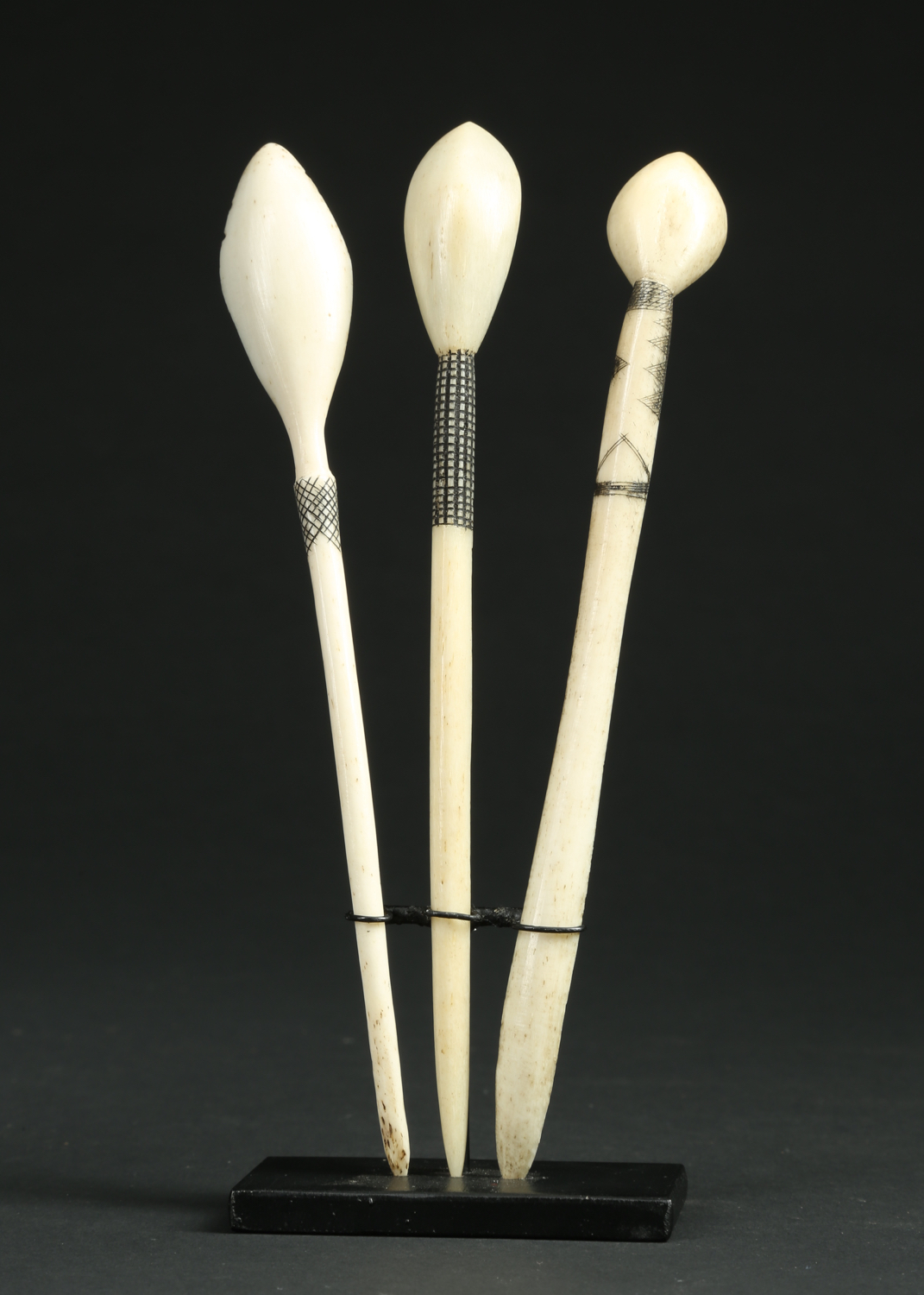 Tribal Art :: African Art :: AF621 :: Zulu Snuff Spoons :: Farrow Fine Art