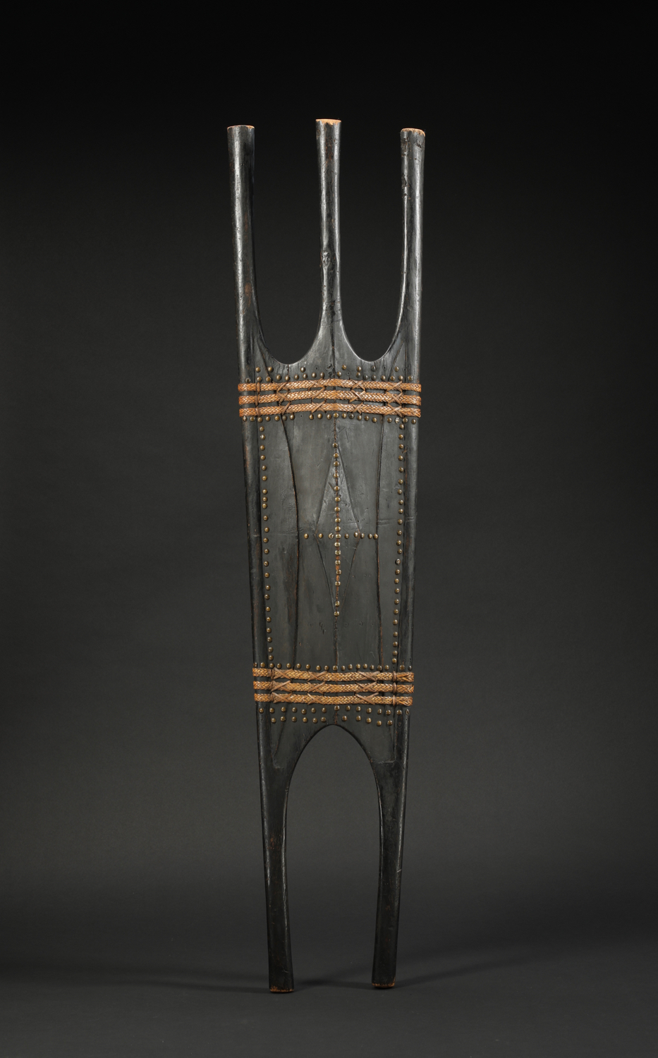 Tribal Art :: Philippine Art :: PH784 :: Kalinga Shield :: Farrow Fine Art